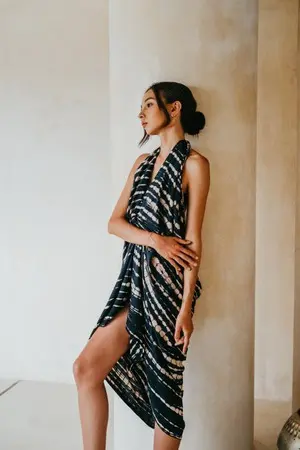 Pink Haley Beach Hand-dyed Sarong - Black