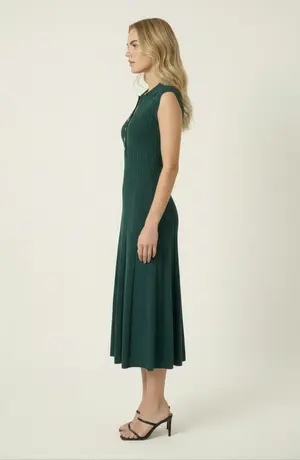 MODENAIRE Sleeveless Knit Midi Dress