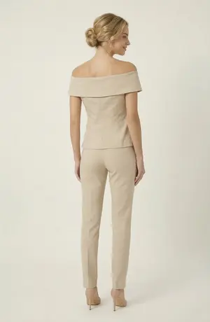 MODENAIRE Off-shoulder Button-front Top