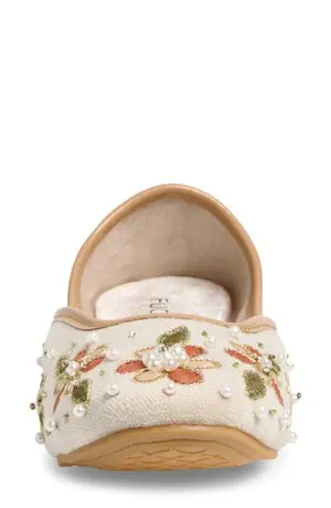 FUCHSIA Chaman Flat - Light Beige