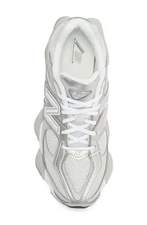 NEW BALANCE 9060 Sneaker
