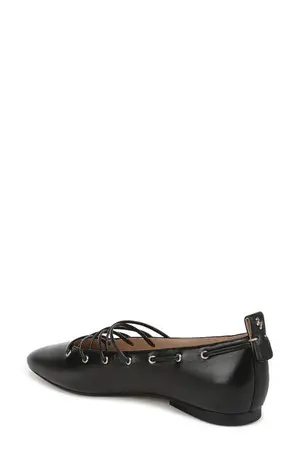 27 EDIT NATURALIZER Carla Ghillie Flat - Black