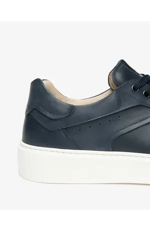 NEROGIARDINI Low Top Leather Lace-up Sneakers - Navy
