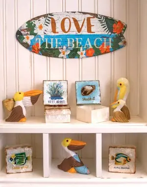 BEACHCOMBERS 3" Capiz "shuck It" Trinket Box
