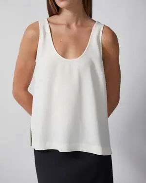 WAKAKUU Chez Sleeveless Top - Offwhite