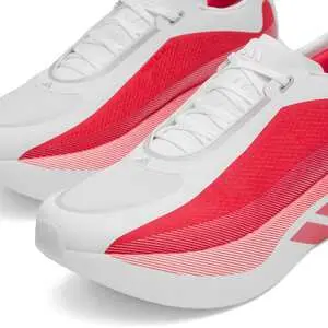 Adidas Hyperboost Edge Sneaker - White/pure Ruby