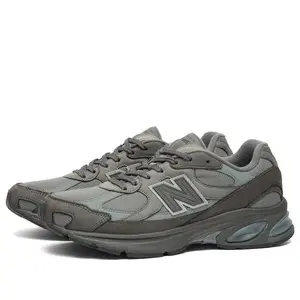 Comme Des Garçons X New Balance 2010v Sneakers - Grey