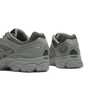 Saucony Progrid Omni 9 Sneaker - Grey