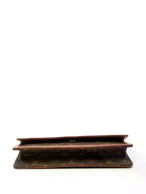 LOUIS VUITTON 1991 Monogram Pochette Dame Pm Clutch