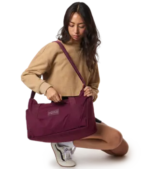 JANSPORT Recharge Medium Gym Bag - Cherry Lacquer
