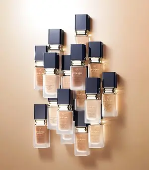 CLE DE PEAU BEAUTE Radiant Fluid Foundation Matte