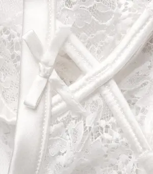 FLEUR DU MAL Lace Frankie Suspender Belt