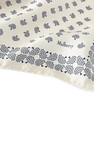 Mulberry Square Scarf Tree
