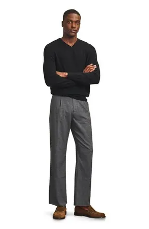 Naadam Cashmere V-neck Sweater - Black