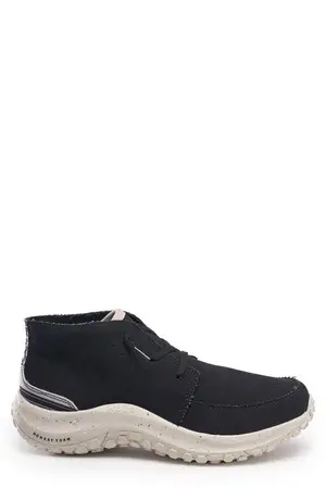 HOLO FOOTWEAR Athena Chukka Shoe