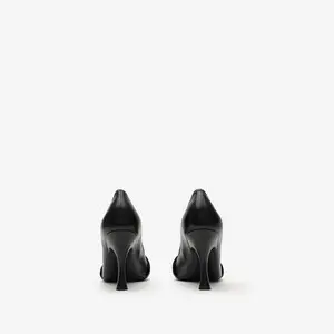 Burberry Leather Cotswolds High Pumps