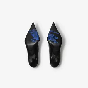 Burberry Leather Cotswolds Low Pumps