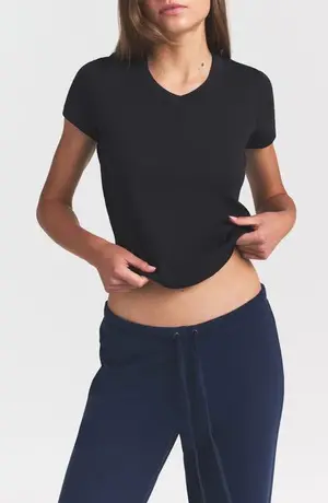 SKIMS V-Neck Baby Tee