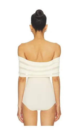 ISA BOULDER Stacks Top