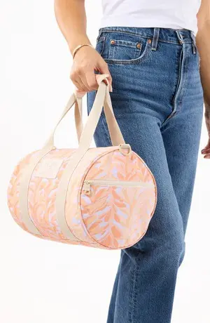 ALOHA COLLECTION Stubby Lei Stand Duffle Bag