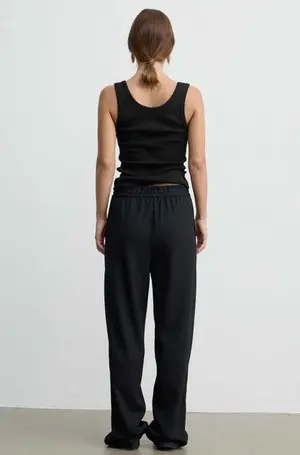 Almina Concept U-neck Tank - Black