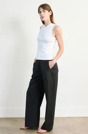 Almina Concept High V-neck Tank - White