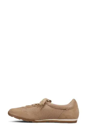 Vaneli Farryn Lace-up Sneaker