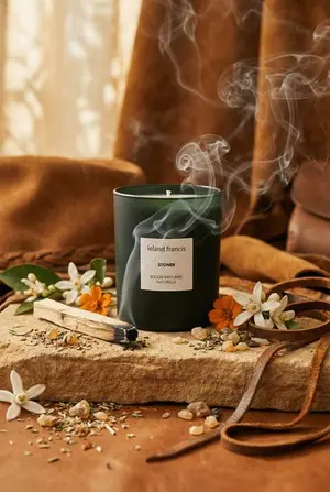 LELAND FRANCIS Stonerbougie Parfumée Naturelle Candle