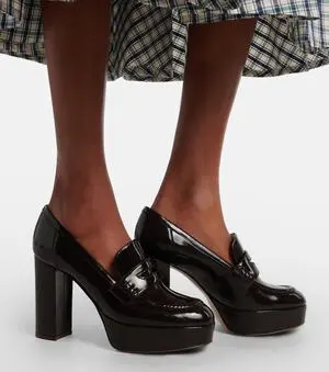 GIANVITO ROSSI Patent Leather Loafer Pumps