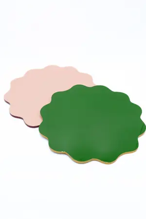 INNER CHILD Scalloped Lacquerware Placematsset Of 4