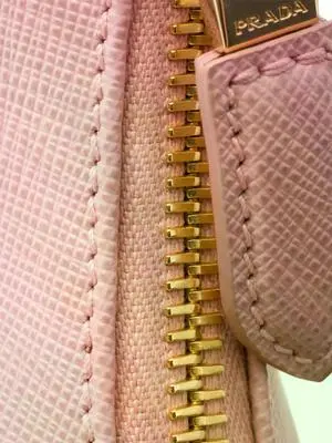 Prada Re-edition 2005 Saffiano Leather Mini-bag - Pink