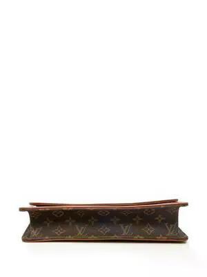 LOUIS VUITTON 1990 Monogram Pochette Dame Gm Clutch