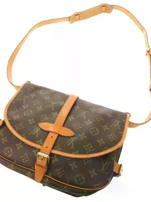 LOUIS VUITTON 1994 Monogram Saumur 30 Crossbody Bag