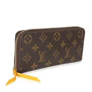 LOUIS VUITTON Monogram Canvas Zippy Wallet