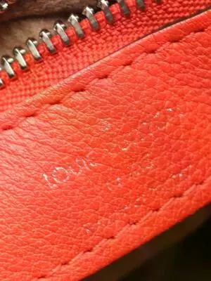 LOUIS VUITTON 2010 Mm Mahina Selene Tote Bag