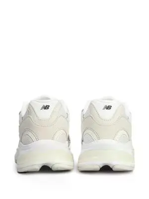 NEW BALANCE X Comme Des Garçons Homme Panelled Sneakers - Neutrals
