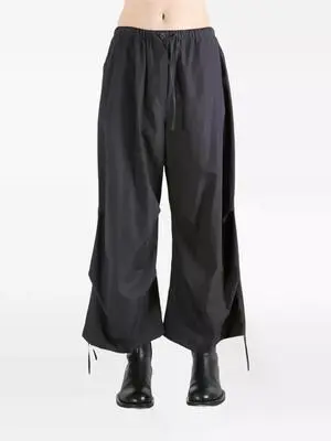 AMOMENTO Drawstring Capri Trousers
