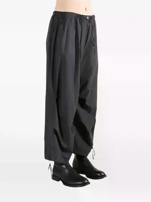 AMOMENTO Drawstring Capri Trousers