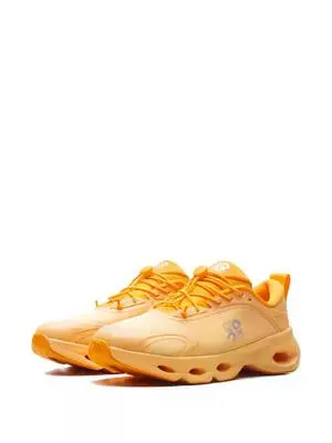 On Cloudsolo Sneakers - Orange