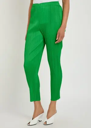 Issey Miyake Pleated Tapered-leg Woven Trousers - Green