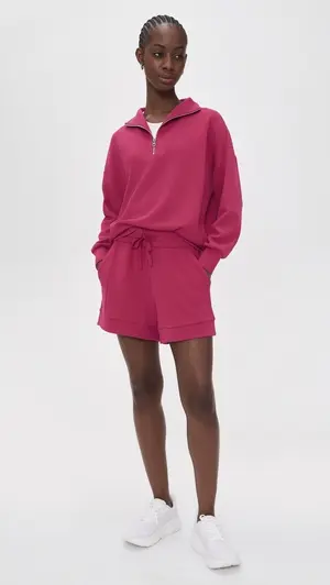 Varley Atrium High-rise Shorts - Rich Raspberry