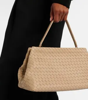 Bottega Veneta 1998 Intrecciato Leather Shoulder Bag - Beige