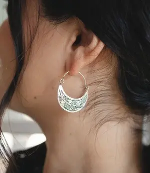 MATR BOOMIE Patra Vine Hoop Earrings