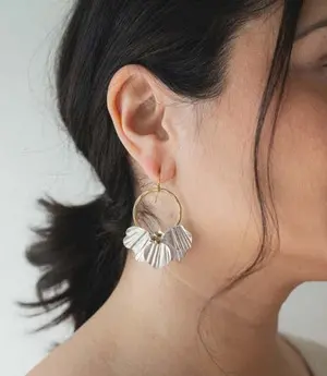 MATR BOOMIE Sayuri Petal Hoop Earrings - Silver