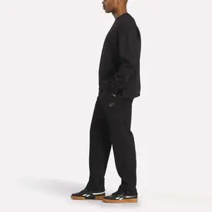 REEBOK Essentials Crewneck Sweatshirt - Black