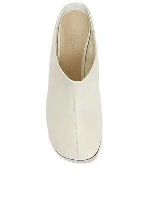 Le Monde Beryl Mica Mule With Sculptural Heel - Ecru