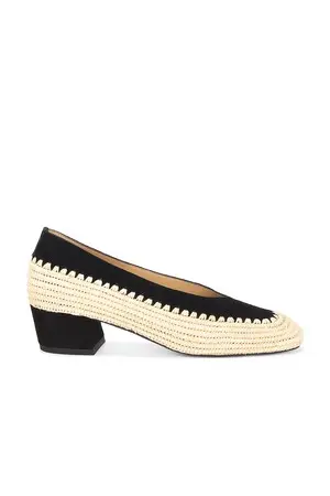 Gabriela Hearst Strength Pump - Black
