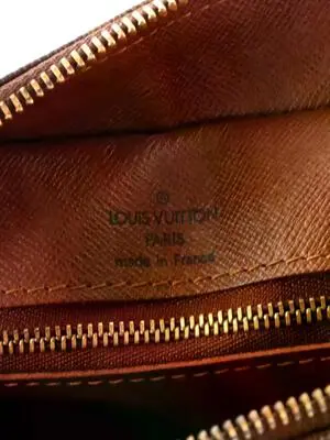 LOUIS VUITTON Nil Messenger Bag Monogram Canvas 28 - Brown
