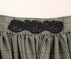 NOEMI ALEMÁN Plaid Wool Shorts Skirt