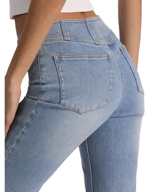 Alice + Olivia Chelsea Mid-rise Jeans